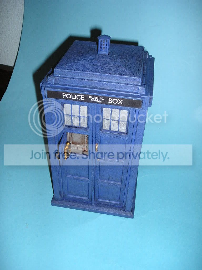 Airfix Tardis Build-Up - - The Airfix Tribute Forum