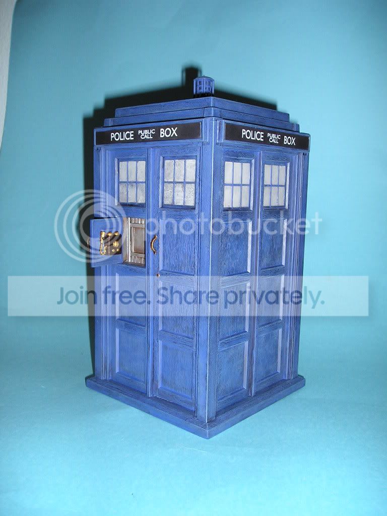 Airfix Tardis Build-Up - - The Airfix Tribute Forum