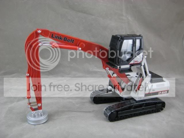 NEW Link Belt 240 scrap handler PICS - General Topics - DHS Forum