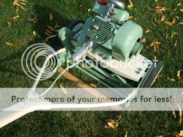 REO 1951 Runabout WE18 Reel Type Lawn Mower | My Tractor Forum